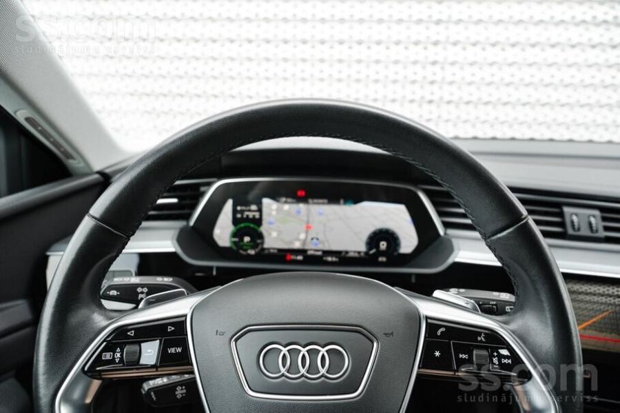 Zils Audi E-Tron 2022 Rīga, ar dzinēja tilpumu 0.00 L un nobraukumu 68 tūkst. km par 32500 €, foto 32 vietnē AUTOMOTO.COM.LV