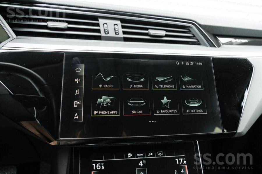 Zils Audi E-Tron 2022 Rīga, ar dzinēja tilpumu 0.00 L un nobraukumu 68 tūkst. km par 32500 €, foto 39 vietnē AUTOMOTO.COM.LV