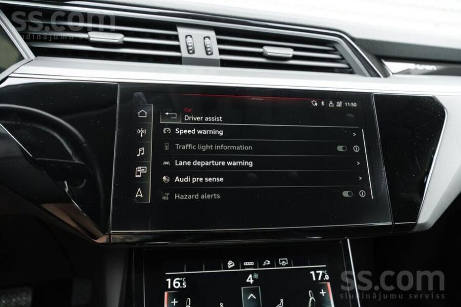 Zils Audi E-Tron 2022 Rīga, ar dzinēja tilpumu 0.00 L un nobraukumu 68 tūkst. km par 32500 €, foto 46 vietnē AUTOMOTO.COM.LV