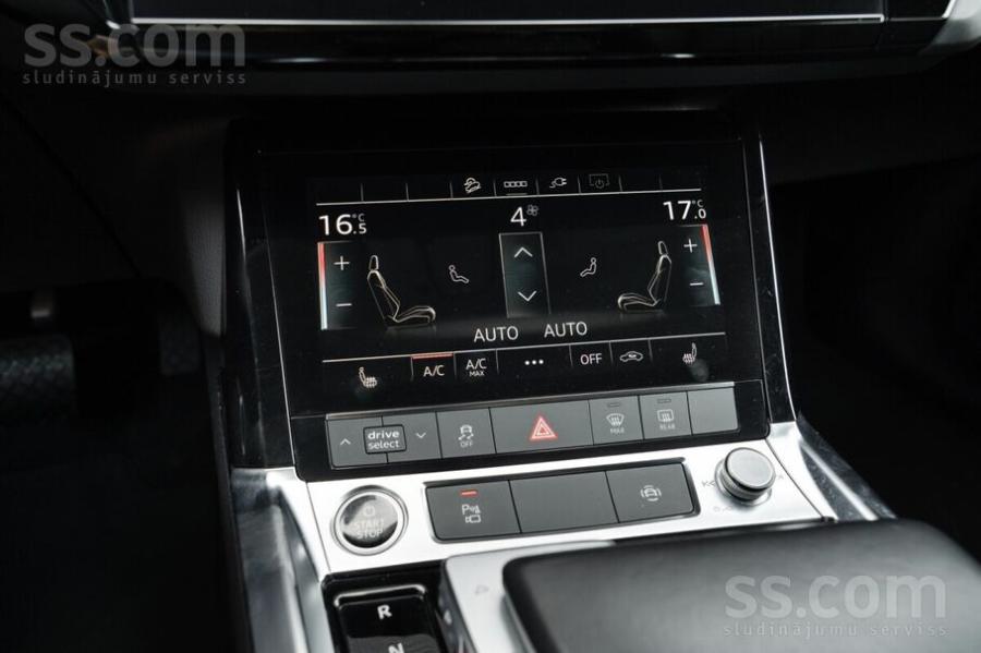 Zils Audi E-Tron 2022 Rīga, ar dzinēja tilpumu 0.00 L un nobraukumu 68 tūkst. km par 32500 €, foto 52 vietnē AUTOMOTO.COM.LV