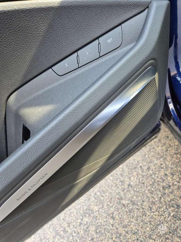 Blue Audi E-Tron 2022 in Vilnius, with an engine capacity of 0.00 L and mileage of 20 thousand km for 36300 €, photo 9 on AUTOMOTO.COM.LV