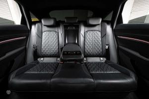Blue Audi E-Tron 2022 in Vilnius, with an engine capacity of 0.00 L and mileage of 82 thousand km for 33900 €, photo 8 on AUTOMOTO.COM.LV