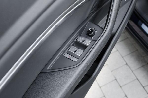 Zils Audi E-Tron 2022 Mārupe, ar dzinēja tilpumu 0.00 L un nobraukumu 52 tūkst. km par 41250 €, foto 7 vietnē AUTOMOTO.COM.LV