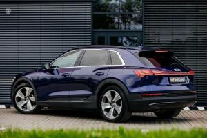 Синий Ауди E-Tron 2022 в Плунге, объемом двигателя 0.00 л и пробегом 115 тыс. км за 27900 €, фото 6 на AUTOMOTO.COM.LV