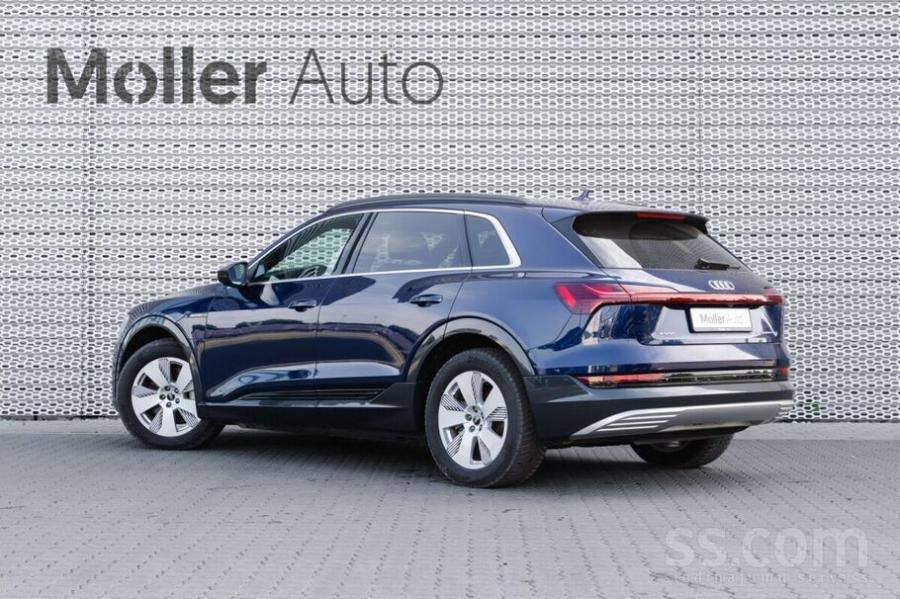 Zils Audi E-Tron 2022 Rīga, ar dzinēja tilpumu 0.00 L un nobraukumu 52 tūkst. km par 41250 €, foto 4 vietnē AUTOMOTO.COM.LV