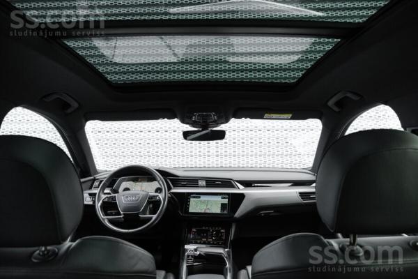 Blue Audi E-Tron 2022 in Riga, with an engine capacity of 0.00 L and mileage of 52 thousand km for 41250 €, photo 6 on AUTOMOTO.COM.LV