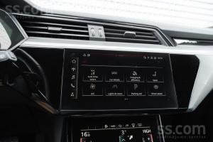 Zils Audi E-Tron 2022 Rīga, ar dzinēja tilpumu 0.00 L un nobraukumu 52 tūkst. km par 41250 €, foto 23 vietnē AUTOMOTO.COM.LV