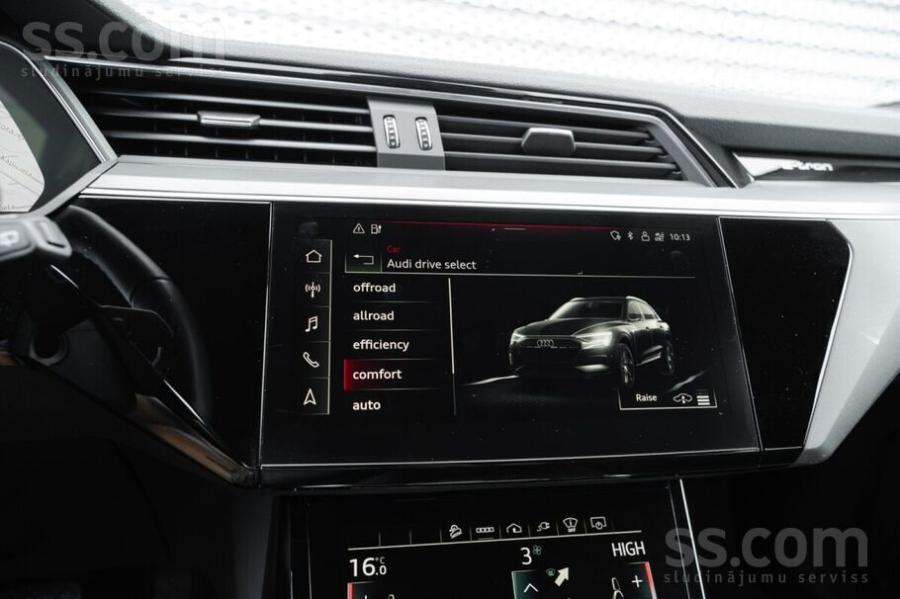 Zils Audi E-Tron 2022 Rīga, ar dzinēja tilpumu 0.00 L un nobraukumu 52 tūkst. km par 41250 €, foto 24 vietnē AUTOMOTO.COM.LV