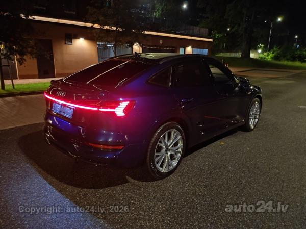 Blue Audi E-Tron 2022 in Tallinn, with an engine capacity of 0.00 L and mileage of 97 thousand km for 37200 €, photo 3 on AUTOMOTO.COM.LV