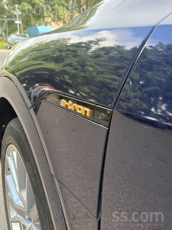 Zils Audi E-Tron 2022 Rīga, ar dzinēja tilpumu 0.00 L un nobraukumu 0 tūkst. km par 32000 €, foto 6 vietnē AUTOMOTO.COM.LV