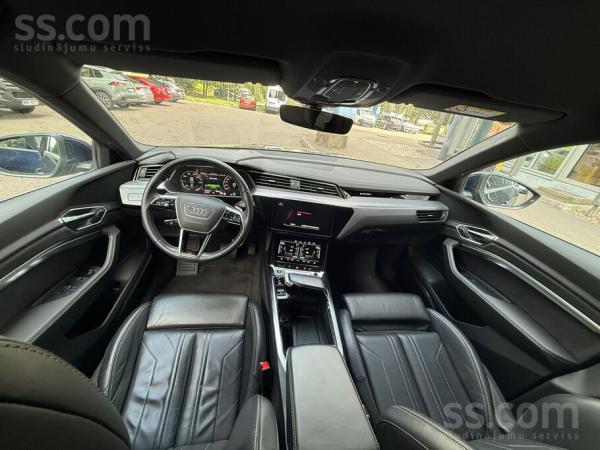 Zils Audi E-Tron 2022 Rīga, ar dzinēja tilpumu 0.00 L un nobraukumu 0 tūkst. km par 32000 €, foto 10 vietnē AUTOMOTO.COM.LV