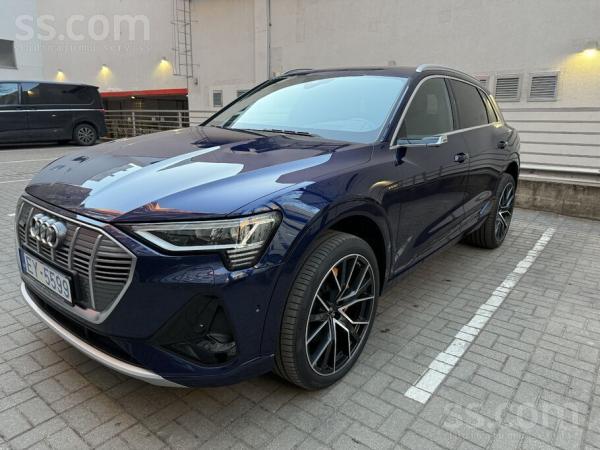 Zils Audi E-Tron 2022 Rīga, ar dzinēja tilpumu 0.00 L un nobraukumu 30 tūkst. km par 41000 €, foto 3 vietnē AUTOMOTO.COM.LV