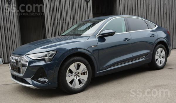 Zils Audi E-Tron 2022 Rīga, ar dzinēja tilpumu 0.00 L un nobraukumu 100 tūkst. km par 27700 €, foto 7 vietnē AUTOMOTO.COM.LV