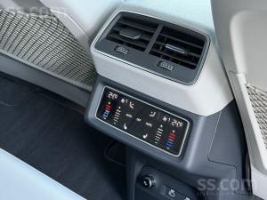 Blue Audi E-Tron 2022 in Riga, with an engine capacity of 0.00 L and mileage of 53 thousand km for 38990 €, photo 10 on AUTOMOTO.COM.LV