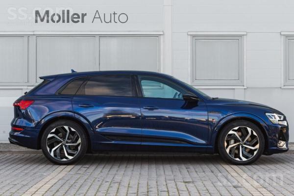 Audi E-Tron 2022 Ventspils vietnÄ Zils Audi E-Tron 2022 Ventspils, ar dzinÄja tilpumu 2.00 L un nobraukumu 60 tÅ«kst. km par 37500 ā¬, foto 7 vietnÄ AUTOMOTO.COM.LV