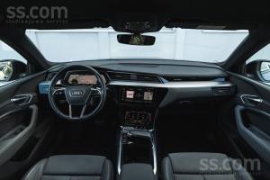 Zils Audi E-Tron 2022 Ventspils, ar dzinēja tilpumu 2.00 L un nobraukumu 60 tūkst. km par 37500 €, foto 19 vietnē AUTOMOTO.COM.LV