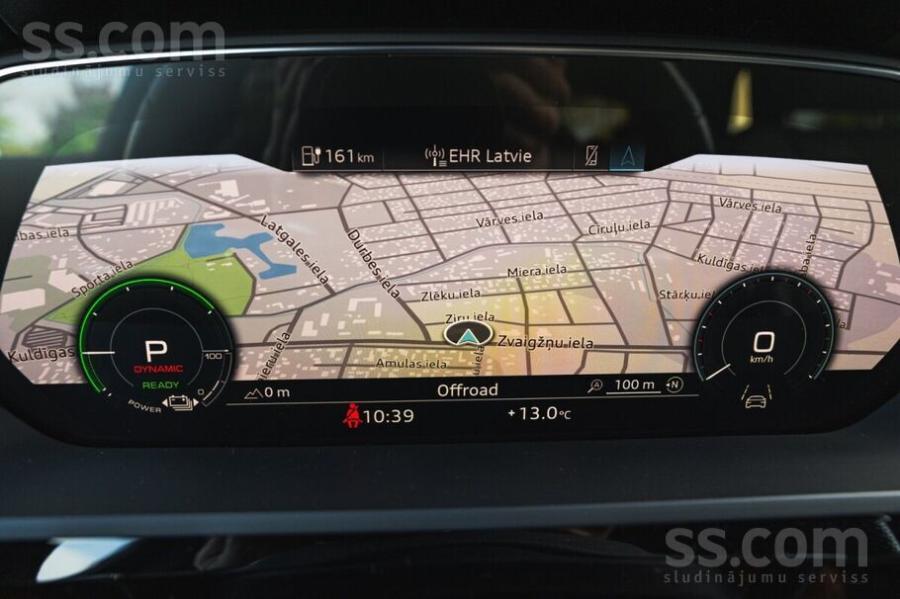 Zils Audi E-Tron 2022 Ventspils, ar dzinēja tilpumu 2.00 L un nobraukumu 60 tūkst. km par 37500 €, foto 24 vietnē AUTOMOTO.COM.LV