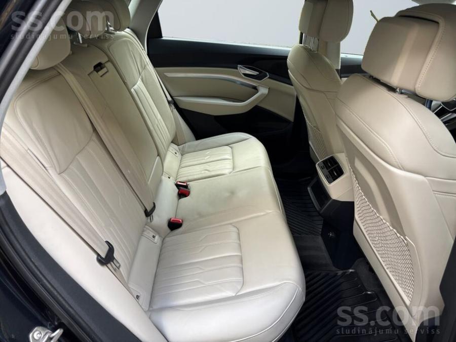 Blue Audi E-Tron 2022 in Riga, with an engine capacity of 0.00 L and mileage of 110 thousand km for 28900 €, photo 15 on AUTOMOTO.COM.LV
