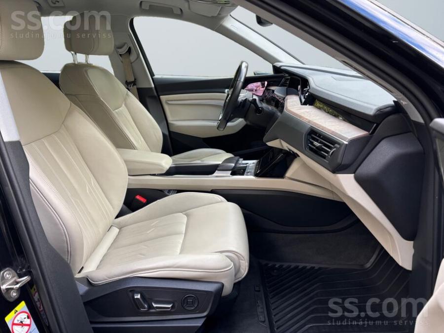 Blue Audi E-Tron 2022 in Riga, with an engine capacity of 0.00 L and mileage of 110 thousand km for 28900 €, photo 16 on AUTOMOTO.COM.LV