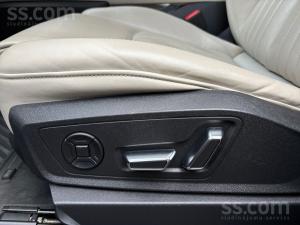 Blue Audi E-Tron 2022 in Riga, with an engine capacity of 0.00 L and mileage of 110 thousand km for 28900 €, photo 17 on AUTOMOTO.COM.LV
