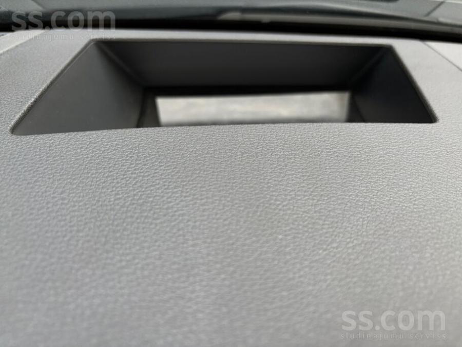 Blue Audi E-Tron 2022 in Riga, with an engine capacity of 0.00 L and mileage of 110 thousand km for 28900 €, photo 25 on AUTOMOTO.COM.LV