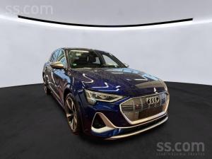 Zils Audi E-Tron 2023 Jelgava, ar dzinēja tilpumu 0.00 L un nobraukumu 77 tūkst. km par 41100 €, foto 3 vietnē AUTOMOTO.COM.LV