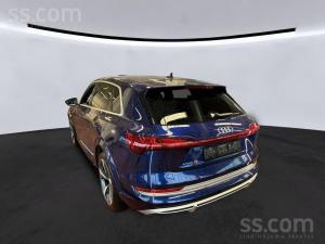 Zils Audi E-Tron 2023 Jelgava, ar dzinēja tilpumu 0.00 L un nobraukumu 77 tūkst. km par 41100 €, foto 5 vietnē AUTOMOTO.COM.LV