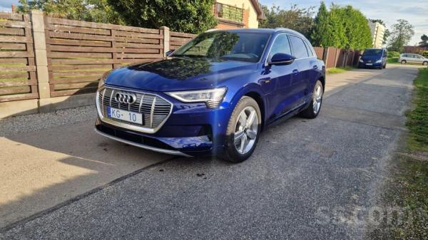 Blue Audi E-Tron 2023 in Riga, with an engine capacity of 0.00 L and mileage of 36 thousand km for 30200 €, photo 2 on AUTOMOTO.COM.LV