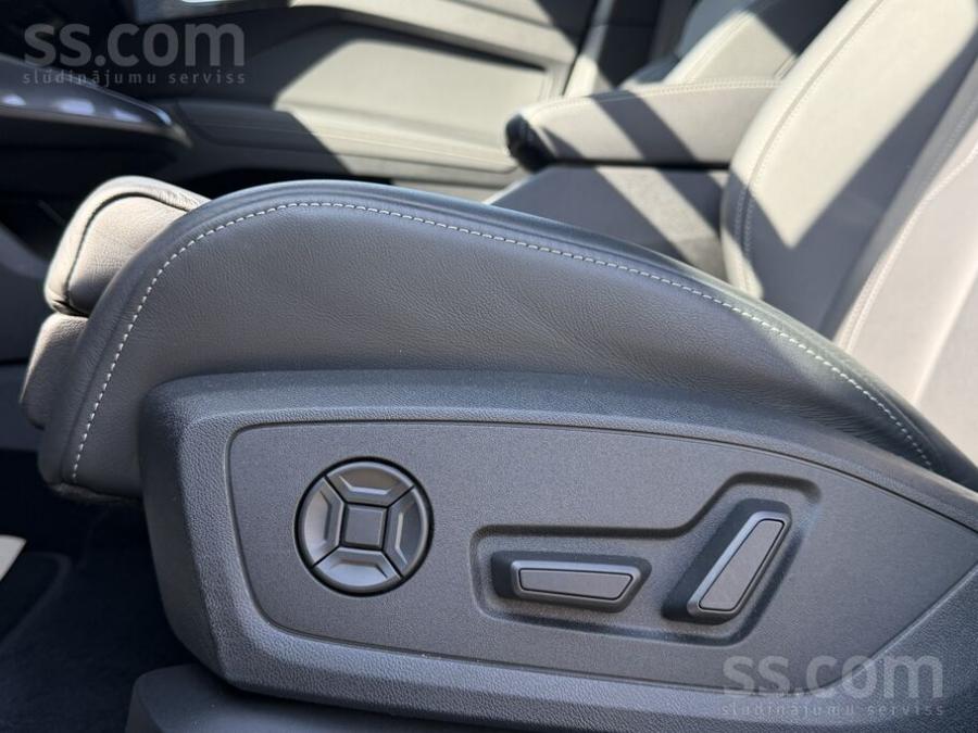 Zils Audi E-Tron 2023 Rīga, ar dzinēja tilpumu 0.00 L un nobraukumu 79 tūkst. km par 33900 €, foto 18 vietnē AUTOMOTO.COM.LV