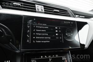 Zils Audi E-Tron 2023 Rīga, ar dzinēja tilpumu 0.00 L un nobraukumu 65 tūkst. km par 48250 €, foto 23 vietnē AUTOMOTO.COM.LV