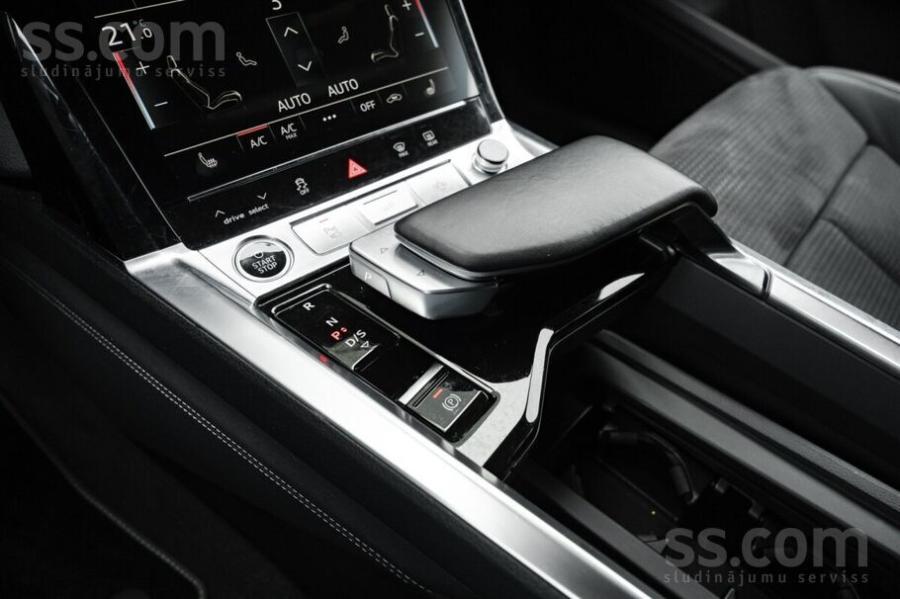 Zils Audi E-Tron 2023 Rīga, ar dzinēja tilpumu 0.00 L un nobraukumu 65 tūkst. km par 48250 €, foto 28 vietnē AUTOMOTO.COM.LV