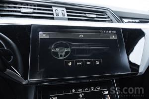 Zils Audi E-Tron 2023 Rīga, ar dzinēja tilpumu 0.00 L un nobraukumu 58 tūkst. km par 40100 €, foto 22 vietnē AUTOMOTO.COM.LV