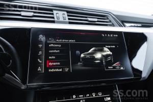 Zils Audi E-Tron 2023 Rīga, ar dzinēja tilpumu 0.00 L un nobraukumu 58 tūkst. km par 40100 €, foto 25 vietnē AUTOMOTO.COM.LV