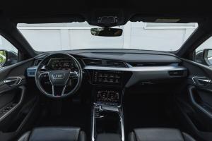 Zils Audi E-Tron 2023 Ventspils, ar dzinēja tilpumu 0.00 L un nobraukumu 77 tūkst. km par 42500 €, foto 18 vietnē AUTOMOTO.COM.LV