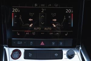 Zils Audi E-Tron 2023 Ventspils, ar dzinēja tilpumu 0.00 L un nobraukumu 77 tūkst. km par 42500 €, foto 33 vietnē AUTOMOTO.COM.LV