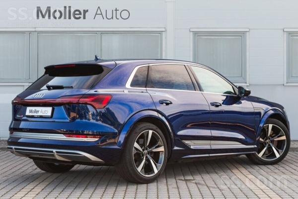 Blue Audi E-Tron 2023 in Ventspils, with an engine capacity of 0.00 L and mileage of 77 thousand km for 42500 €, photo 5 on AUTOMOTO.COM.LV