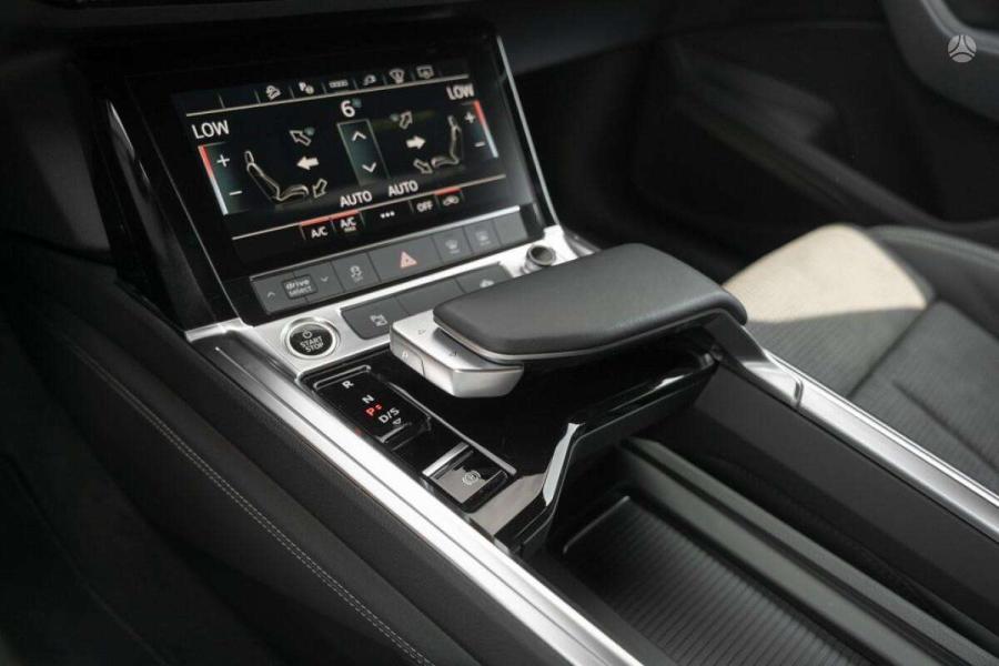 Zils Audi E-Tron 2023 Viļņa, ar dzinēja tilpumu 0.00 L un nobraukumu 29 tūkst. km par 39500 €, foto 11 vietnē AUTOMOTO.COM.LV