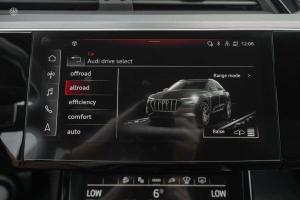 Zils Audi E-Tron 2023 Viļņa, ar dzinēja tilpumu 0.00 L un nobraukumu 29 tūkst. km par 39500 €, foto 14 vietnē AUTOMOTO.COM.LV