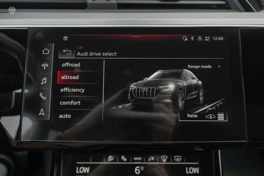 Zils Audi E-Tron 2023 Viļņa, ar dzinēja tilpumu 0.00 L un nobraukumu 29 tūkst. km par 39500 €, foto 14 vietnē AUTOMOTO.COM.LV