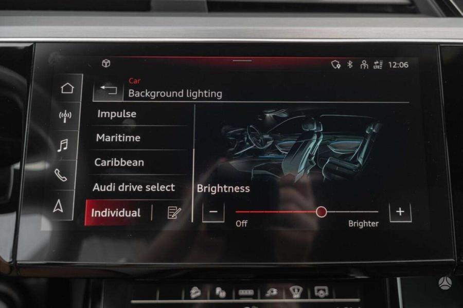 Zils Audi E-Tron 2023 Viļņa, ar dzinēja tilpumu 0.00 L un nobraukumu 29 tūkst. km par 39500 €, foto 15 vietnē AUTOMOTO.COM.LV
