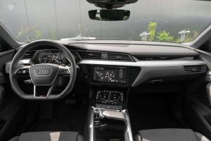Zils Audi E-Tron 2023 Viļņa, ar dzinēja tilpumu 0.00 L un nobraukumu 29 tūkst. km par 39500 €, foto 23 vietnē AUTOMOTO.COM.LV
