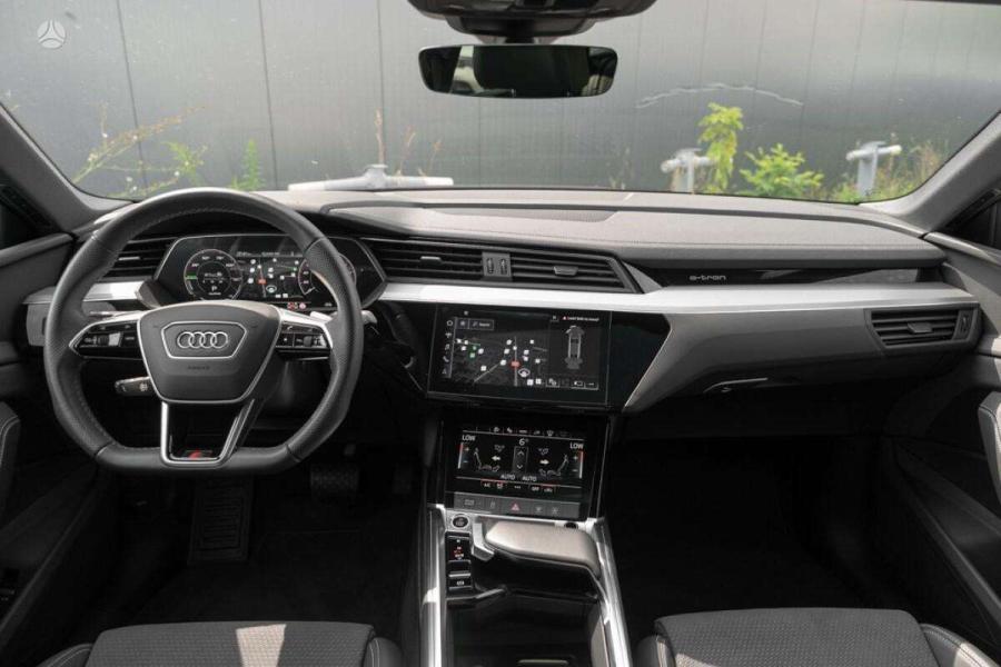 Zils Audi E-Tron 2023 Viļņa, ar dzinēja tilpumu 0.00 L un nobraukumu 29 tūkst. km par 39500 €, foto 23 vietnē AUTOMOTO.COM.LV