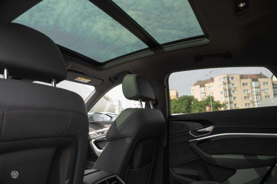 Zils Audi E-Tron 2023 Viļņa, ar dzinēja tilpumu 0.00 L un nobraukumu 29 tūkst. km par 39500 €, foto 26 vietnē AUTOMOTO.COM.LV