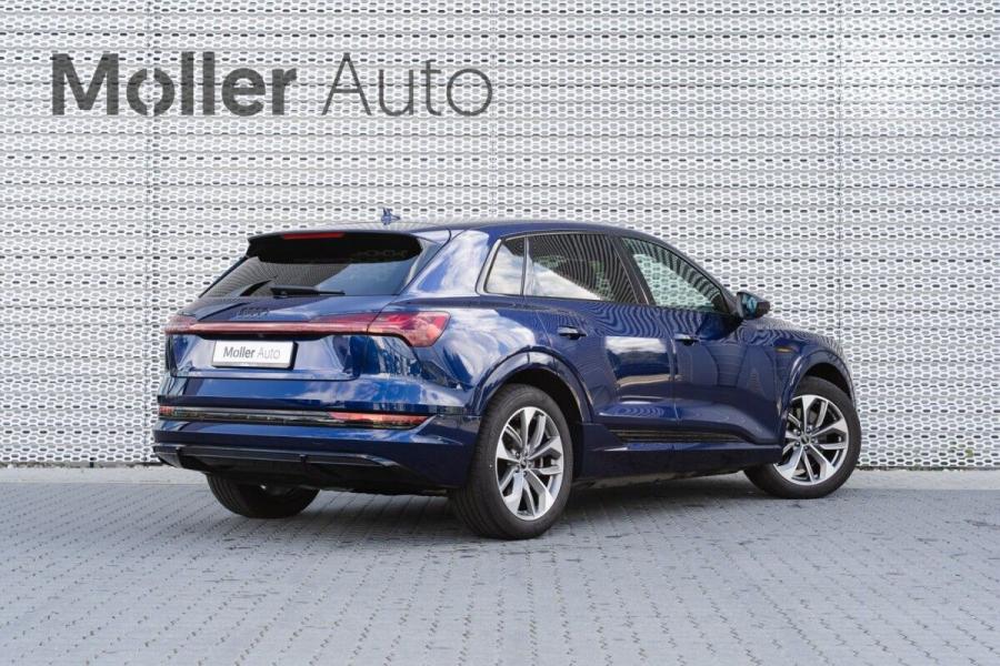 Zils Audi E-Tron 2023 Mārupe, ar dzinēja tilpumu 0.00 L un nobraukumu 32 tūkst. km par 40200 €, foto 5 vietnē AUTOMOTO.COM.LV