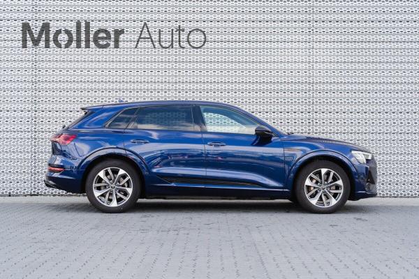 Zils Audi E-Tron 2023 Mārupe, ar dzinēja tilpumu 0.00 L un nobraukumu 32 tūkst. km par 40200 €, foto 5 vietnē AUTOMOTO.COM.LV