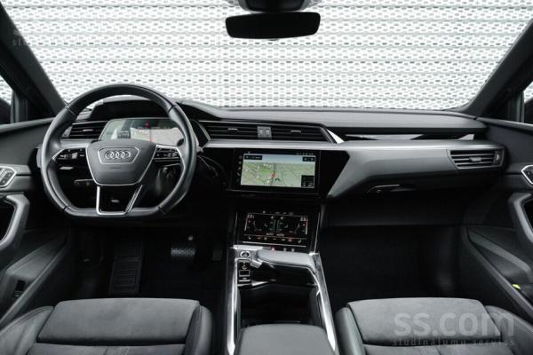 Blue Audi E-Tron 2023 in Riga, with an engine capacity of 0.00 L and mileage of 32 thousand km for 40200 €, photo 6 on AUTOMOTO.COM.LV