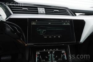 Синий Ауди E-Tron 2023 в Рига, объемом двигателя 0.00 л и пробегом 32 тыс. км за 40200 €, фото 20 на AUTOMOTO.COM.LV