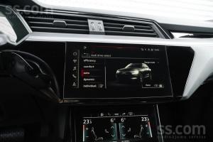 Синий Ауди E-Tron 2023 в Рига, объемом двигателя 0.00 л и пробегом 32 тыс. км за 40200 €, фото 24 на AUTOMOTO.COM.LV