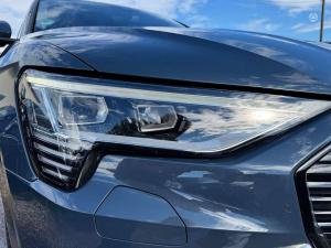 Zils Audi E-Tron 2023 Viļņa, ar dzinēja tilpumu 0.00 L un nobraukumu 80 tūkst. km par 33500 €, foto 4 vietnē AUTOMOTO.COM.LV