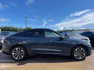 Zils Audi E-Tron 2023 Viļņa, ar dzinēja tilpumu 0.00 L un nobraukumu 80 tūkst. km par 33500 €, foto 7 vietnē AUTOMOTO.COM.LV